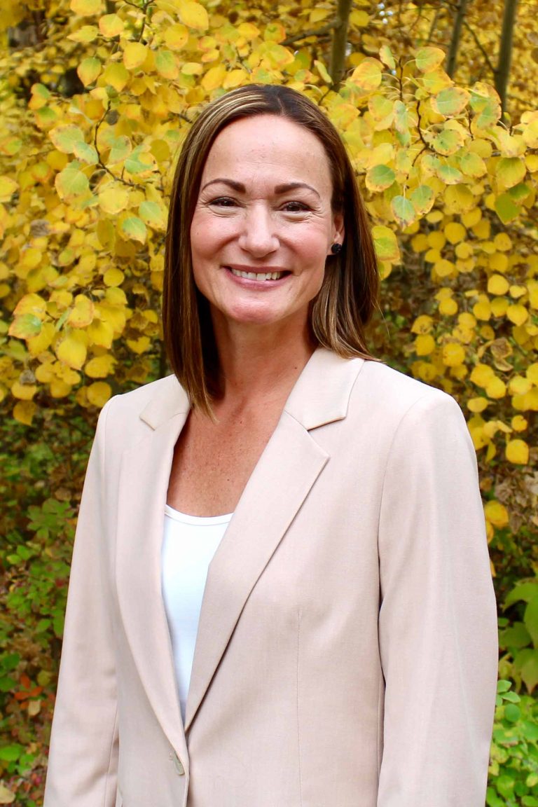 Lisa Bara Storey | Elevate Chiropractic | SE Calgary Chiropractor